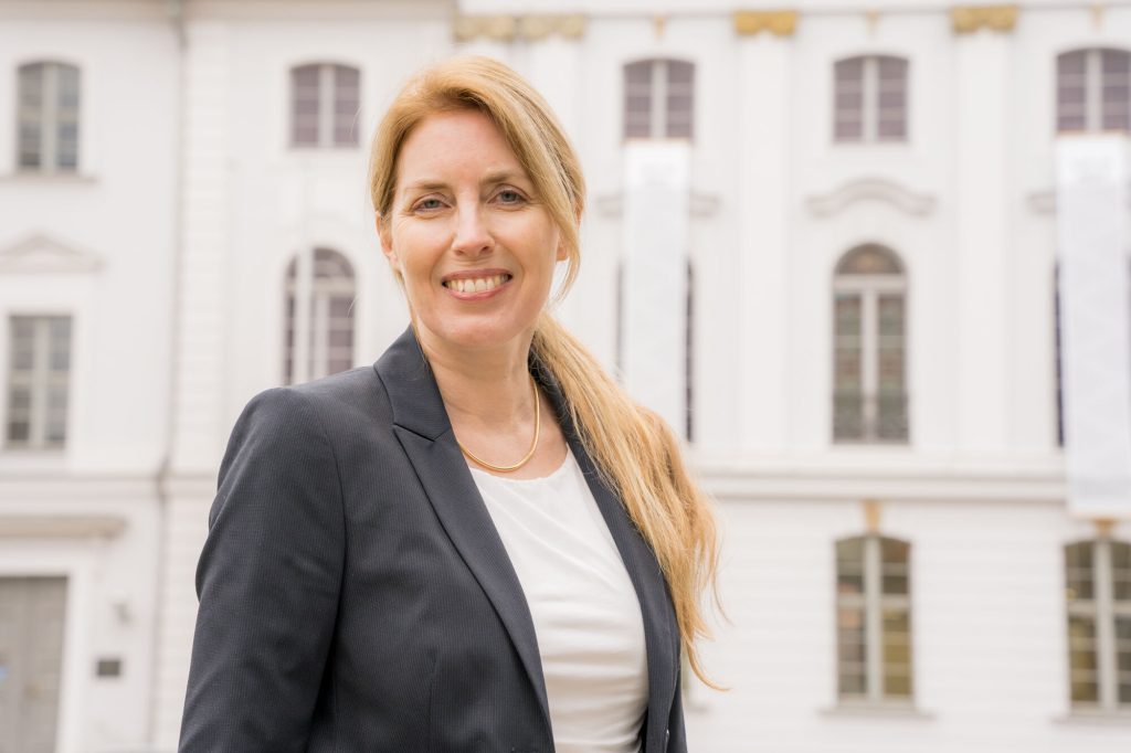 Kurz vorgestellt: Prof. Dr. Grischa Merkel – Campus 1456